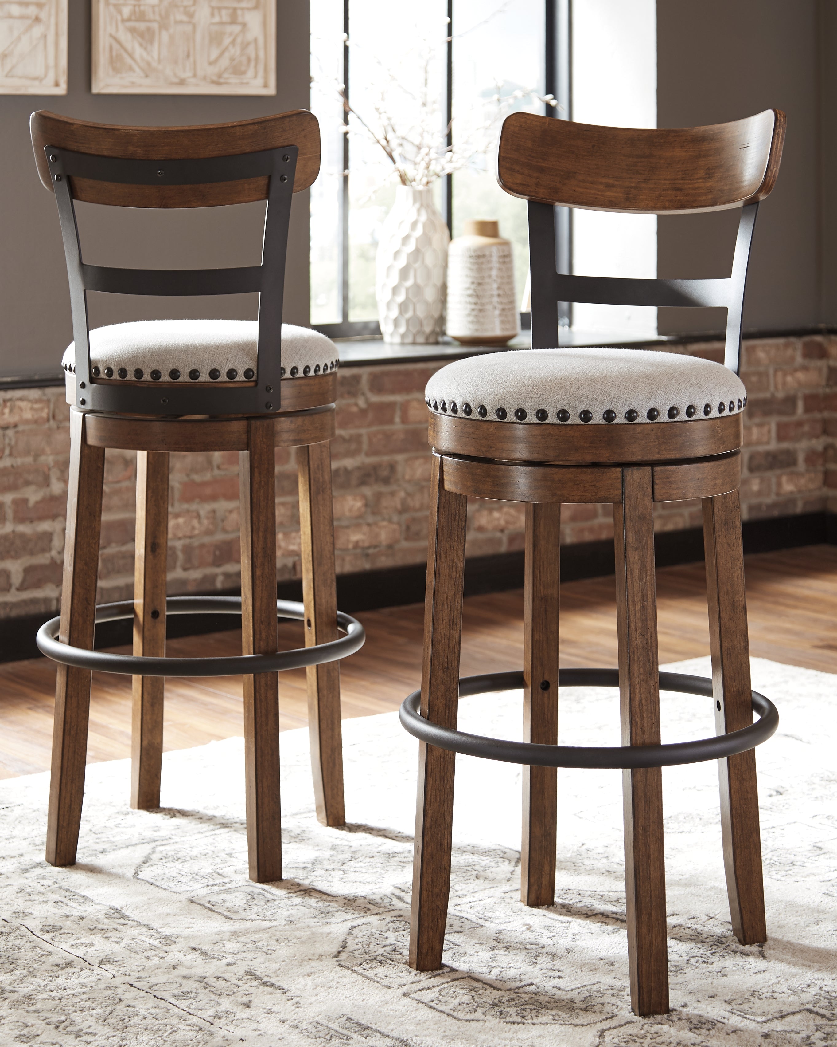 Valebeck Bar Height Bar Stool Ashley Furniture Homestore Puerto